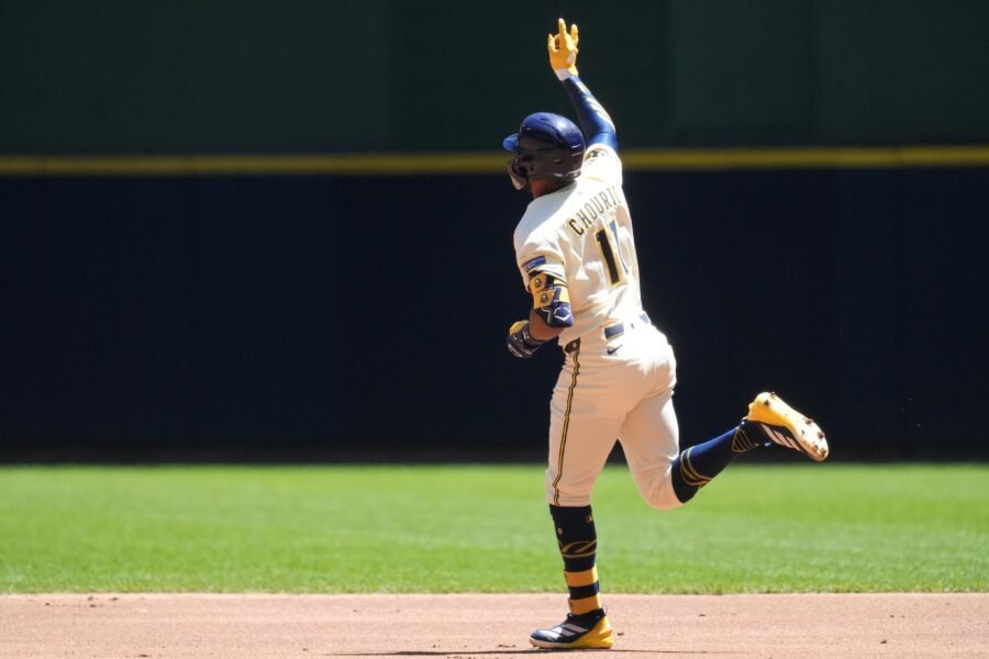 “Jackson Chourio Jumped The First Pitch”: Milwaukee Brewers Jackson ...